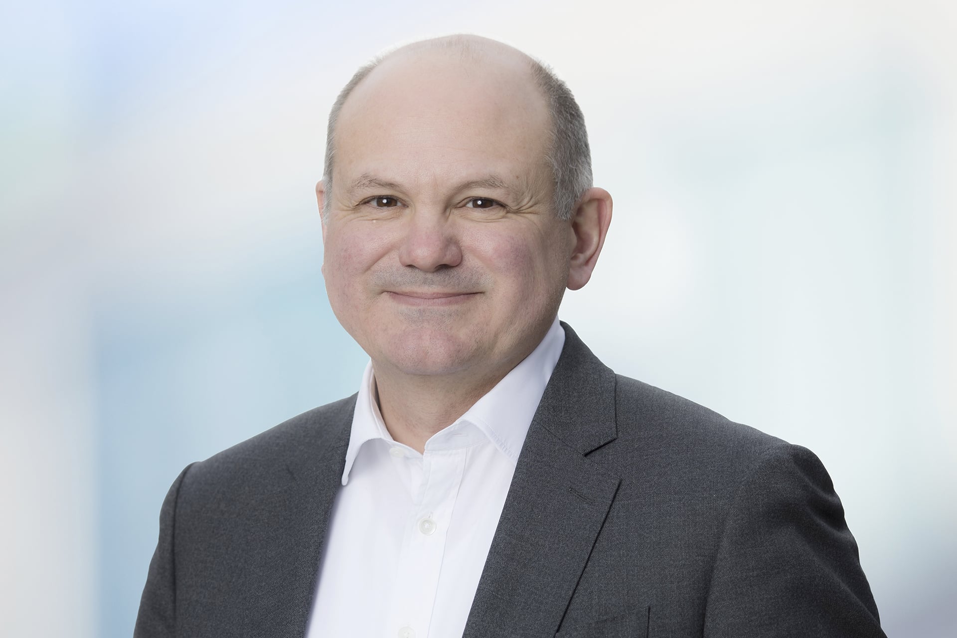 Rio Tinto confirma a Peter Cunningham como director financiero - MUNDOLATAS